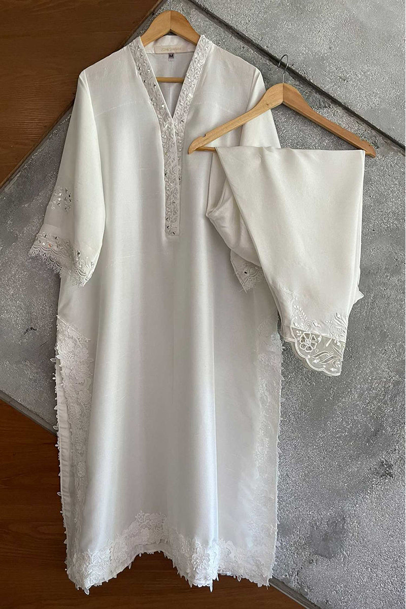 Floral Cutwork – Zona Shaham