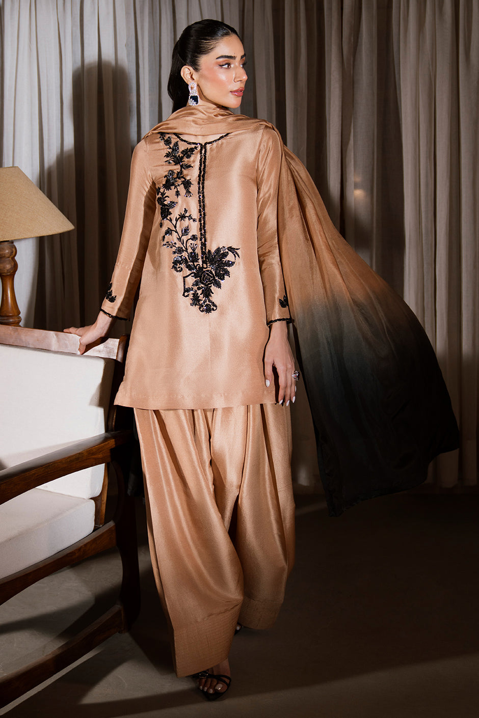 Farshi Shalwar Suit – Zona Shaham